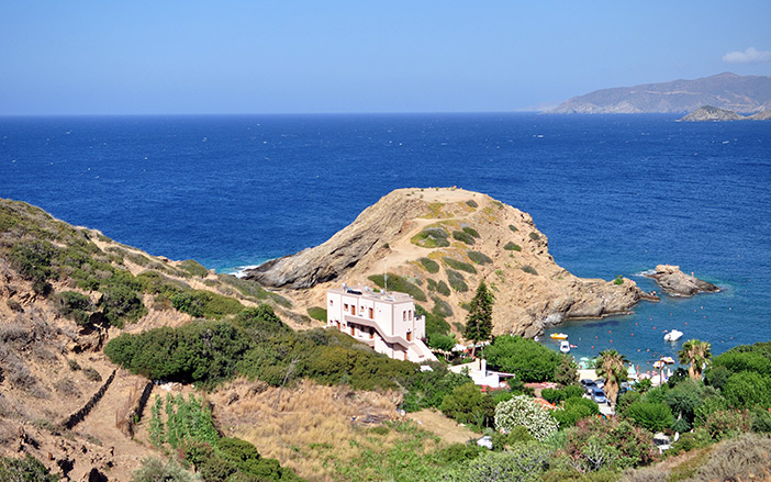 Explore the Most Beautiful Beaches in Rethimno| Carwiz